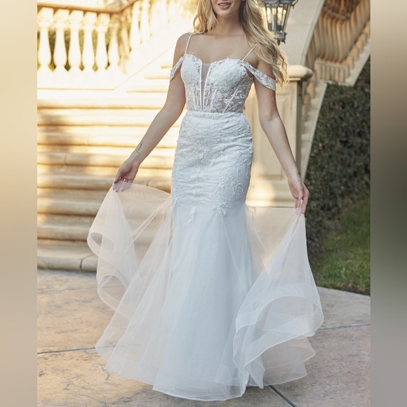 290 | Dresses | Off White Mermaid Leaf Lace Beaded Long Floor Length ...